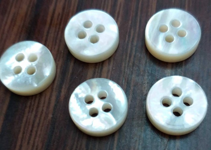 YWBUTTON | Gents Bespoke Store